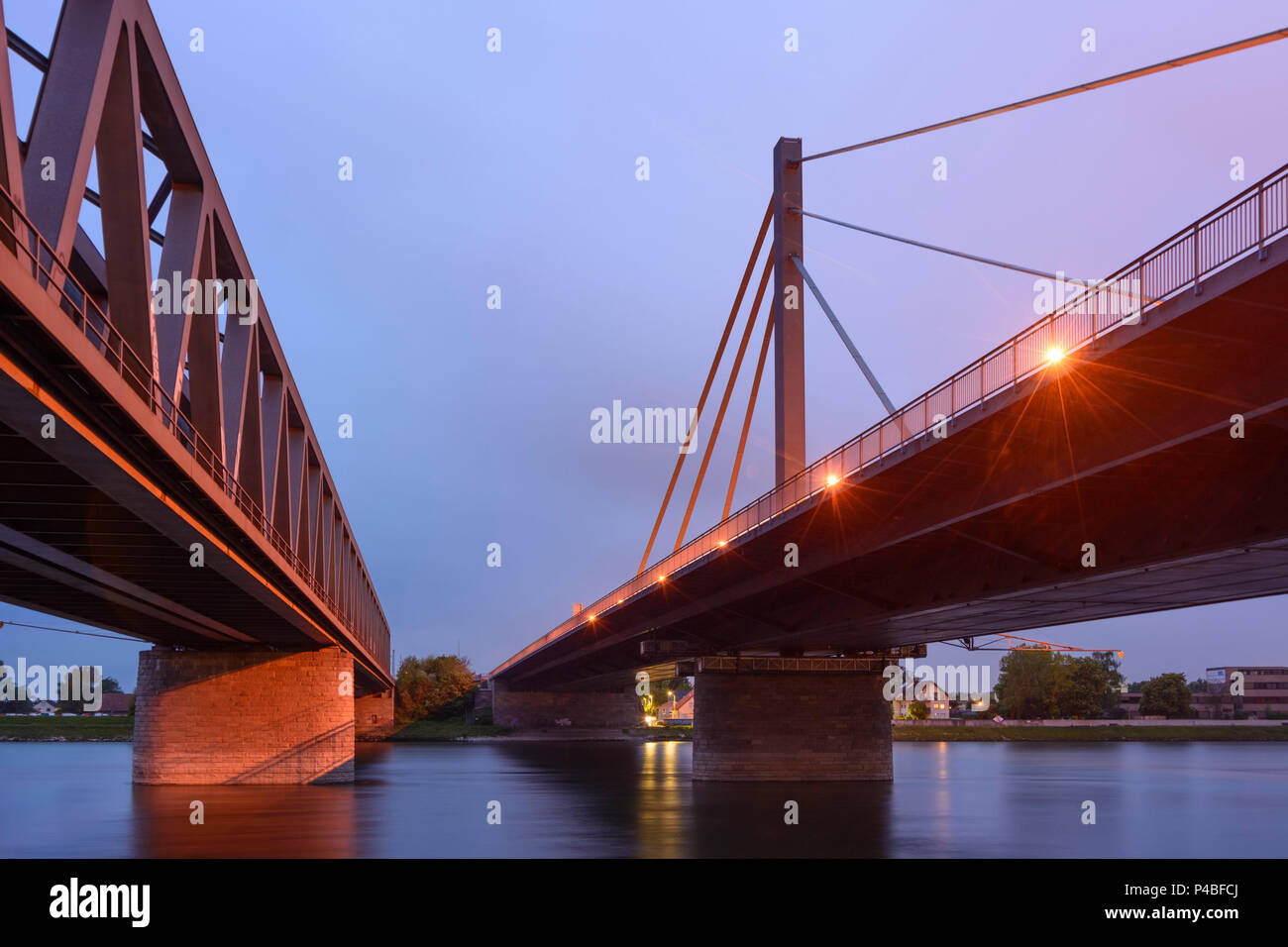 Rheinbrucke karlsruhe -Fotos und -Bildmaterial in hoher Auflösung – Alamy