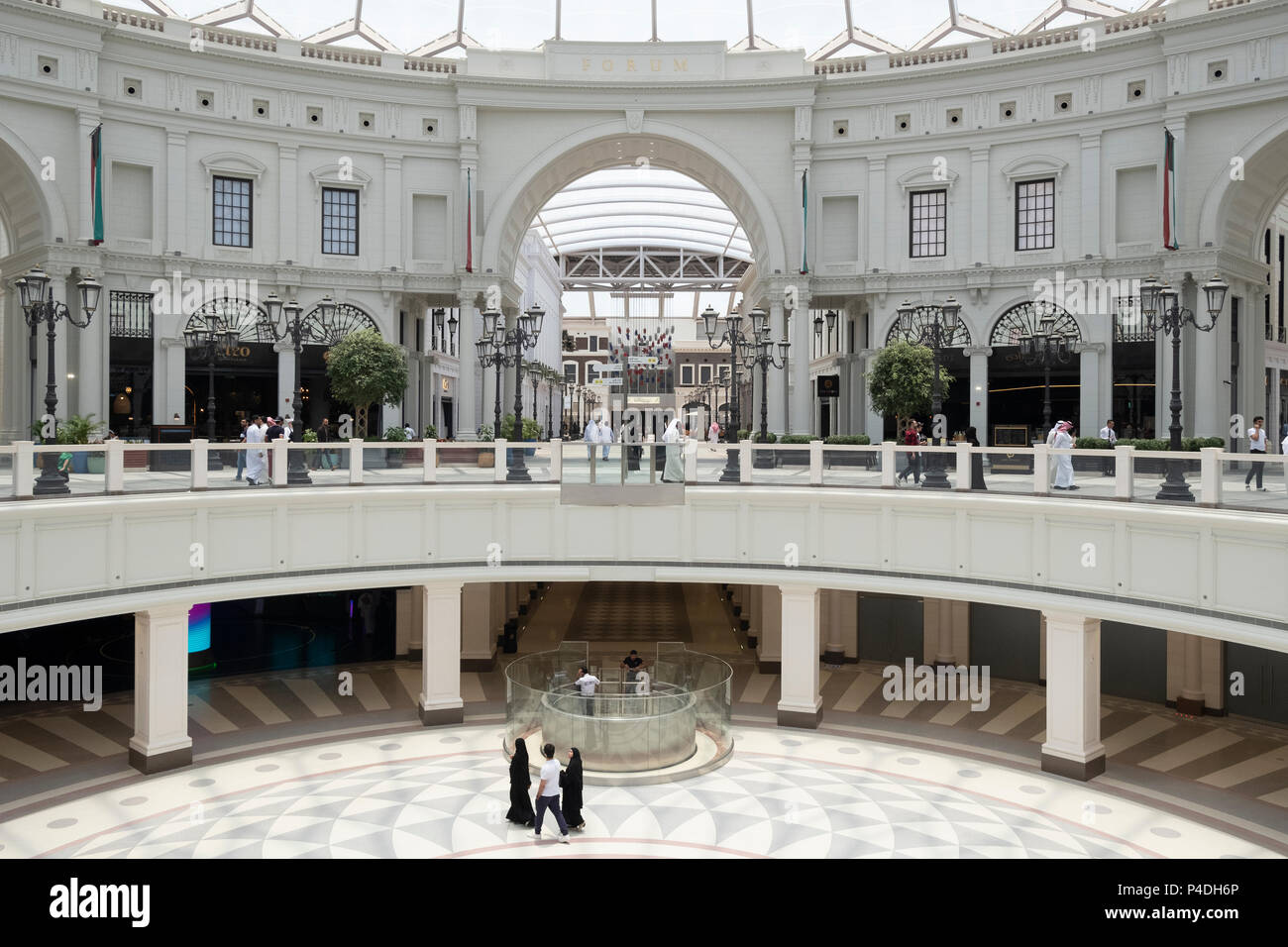Kuwait city avenues mall -Fotos und -Bildmaterial in hoher Auflösung – Alamy