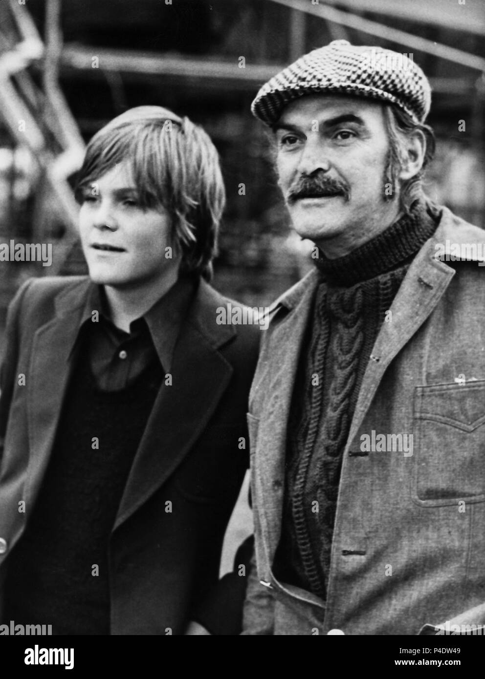 Sohn von schauspielern -Fotos und -Bildmaterial in hoher Auflösung – Alamy