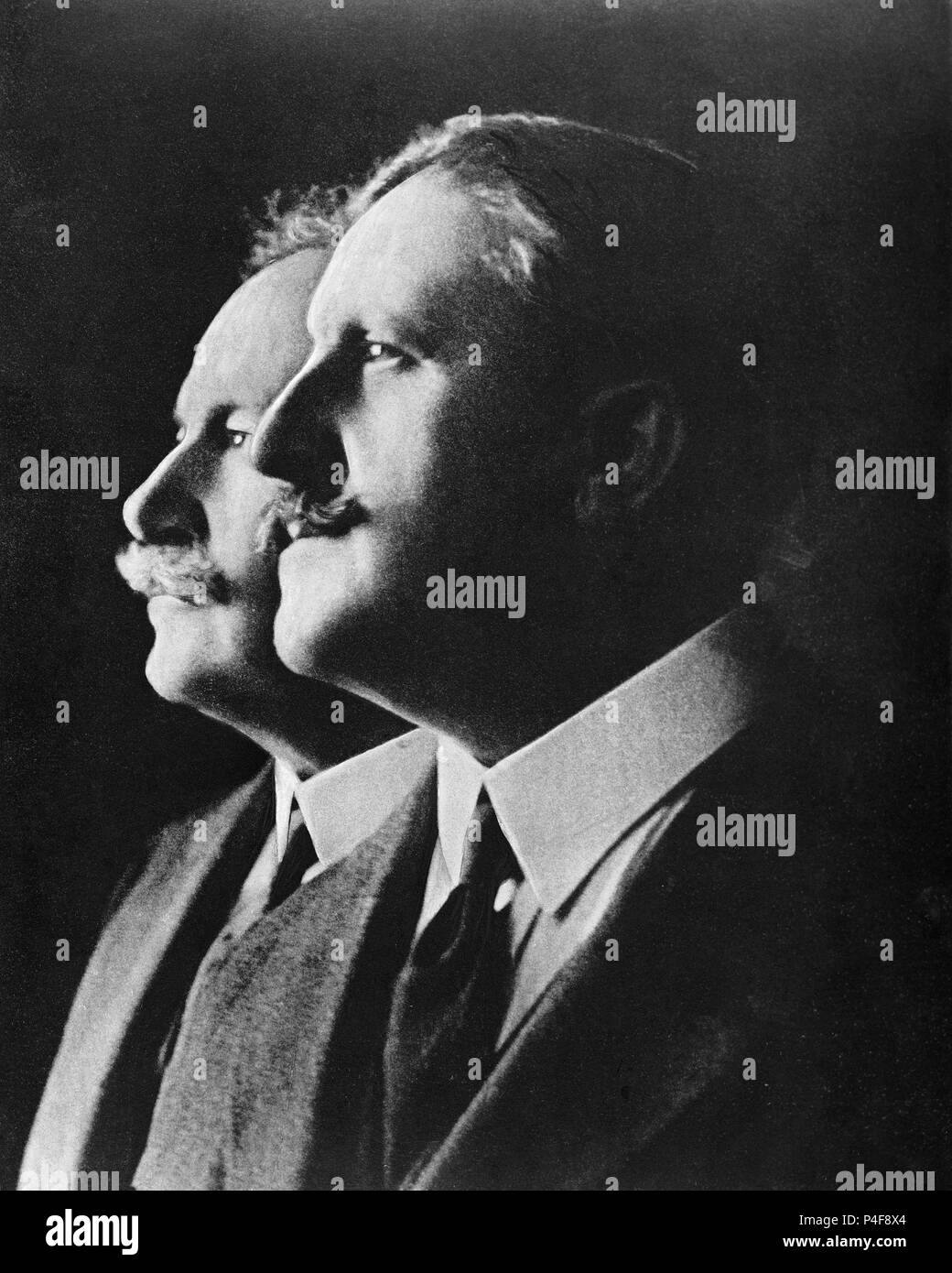 Serafin und joaquin alvarez quintero -Fotos und -Bildmaterial in hoher ...