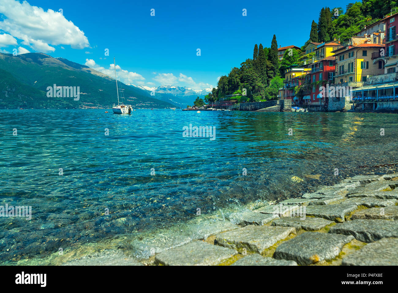 Comer see tour -Fotos und -Bildmaterial in hoher Auflösung – Alamy
