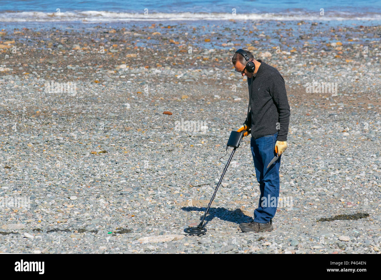 Wimmelbild strand -Fotos und -Bildmaterial in hoher Auflösung – Alamy