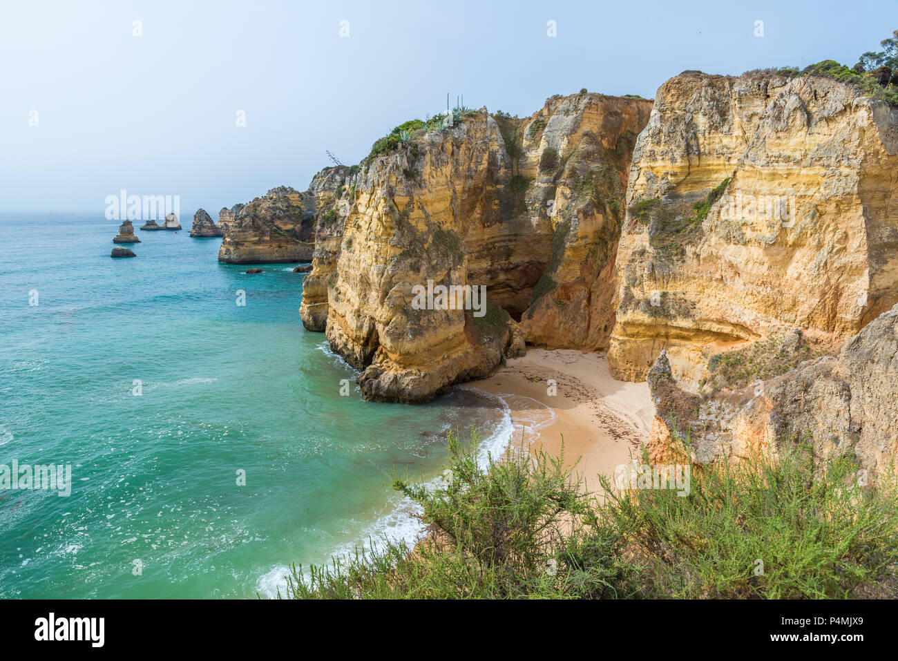 Praia de Dona Ana - wunderschöner Strand der Algarve, Portugal ...