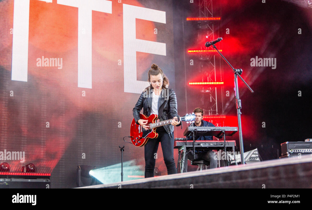 Musikerin lotte -Fotos und -Bildmaterial in hoher Auflösung – Alamy