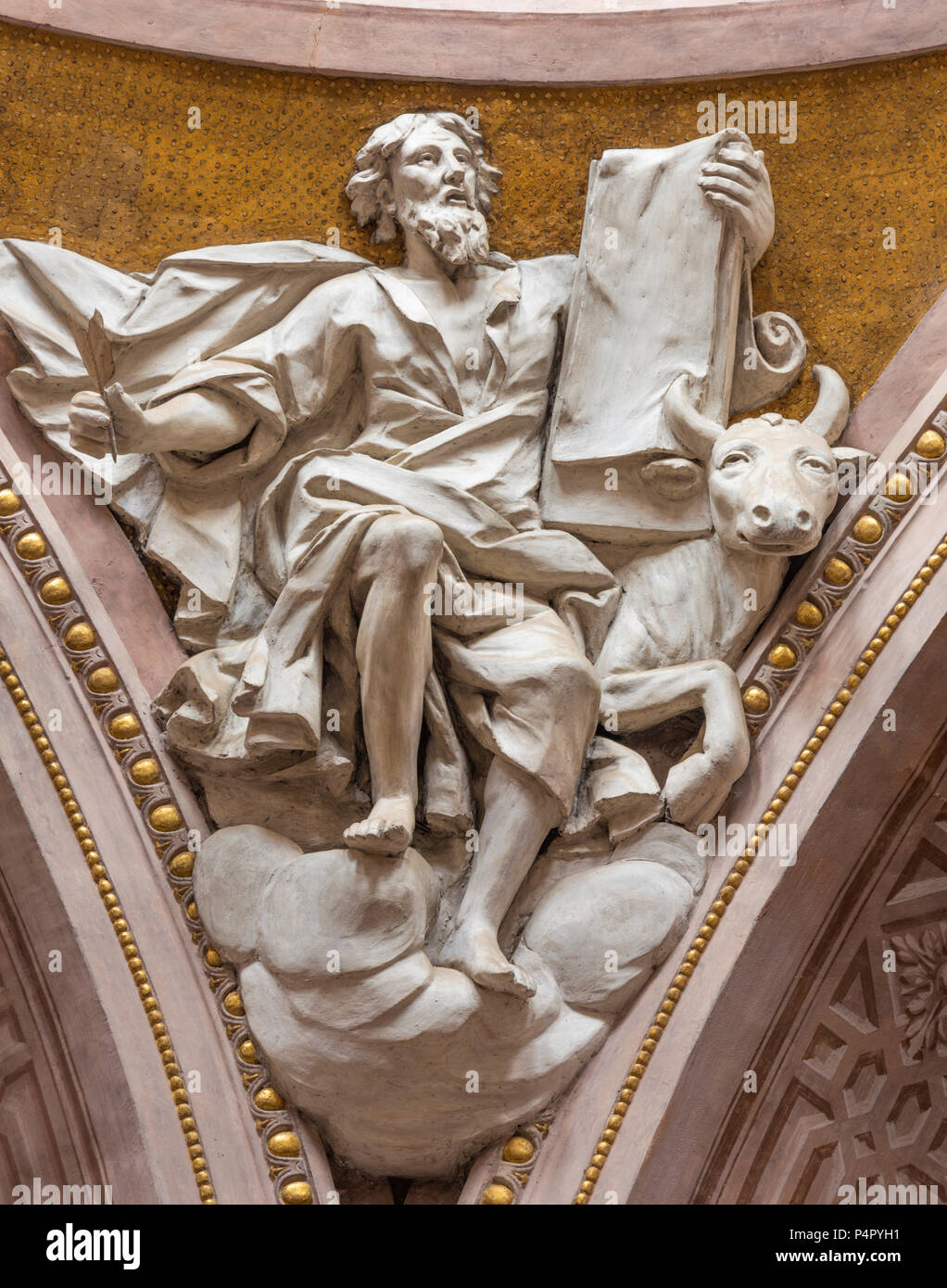 Heiliger lukas den evangelisten symbol -Fotos und -Bildmaterial in ...