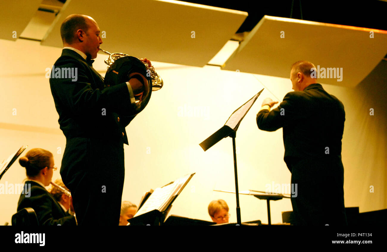 Navy band nationale tour ayoub -Fotos und -Bildmaterial in hoher ...