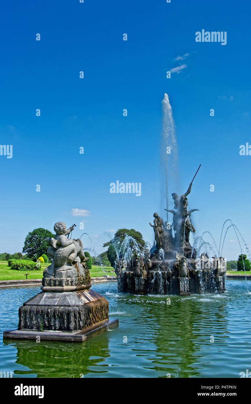 Statue Von Perseus und Andromeda Stockfotos und -bilder Kaufen - Alamy
