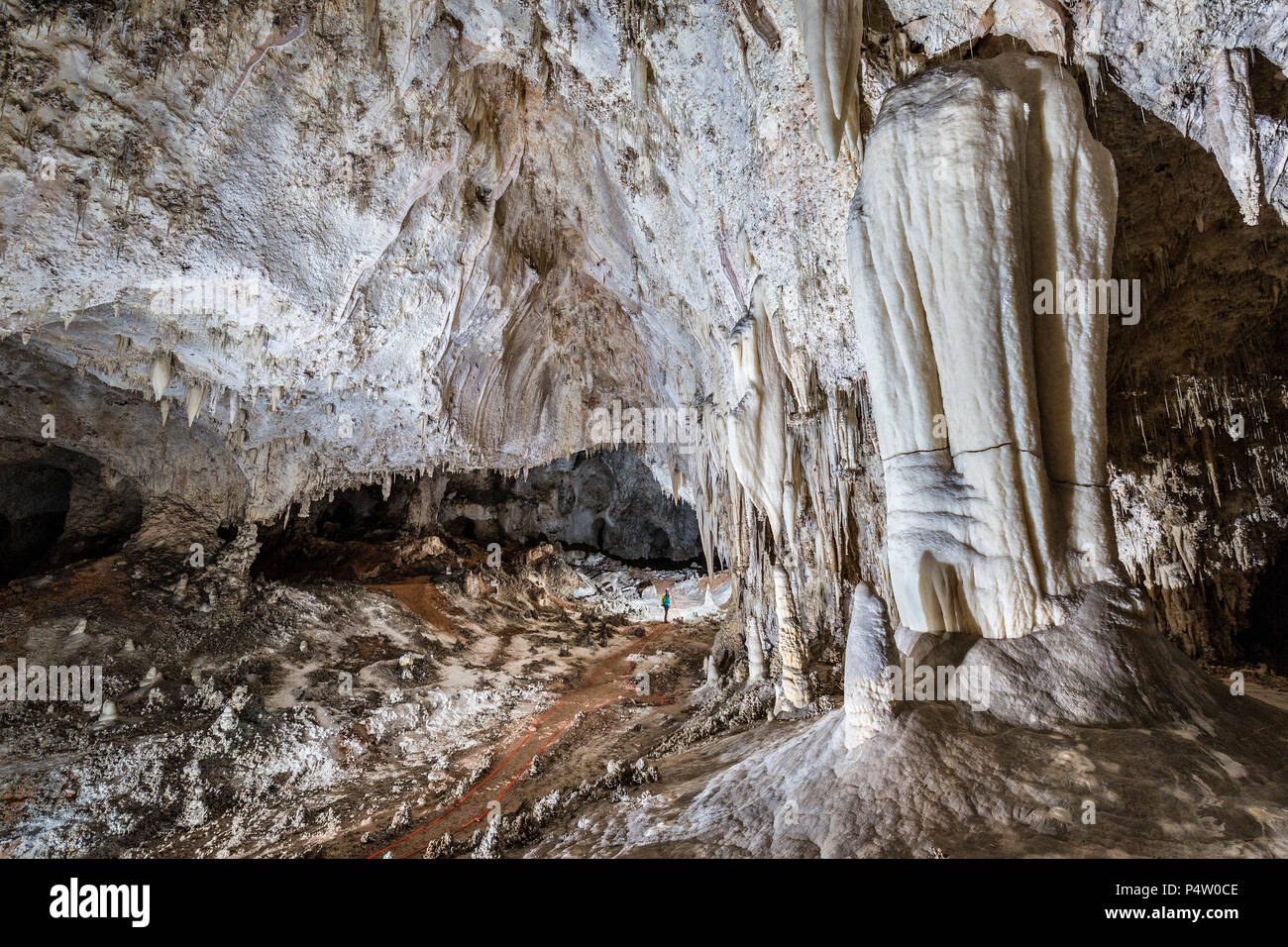 Stehende stalaktiten -Fotos und -Bildmaterial in hoher Auflösung – Alamy