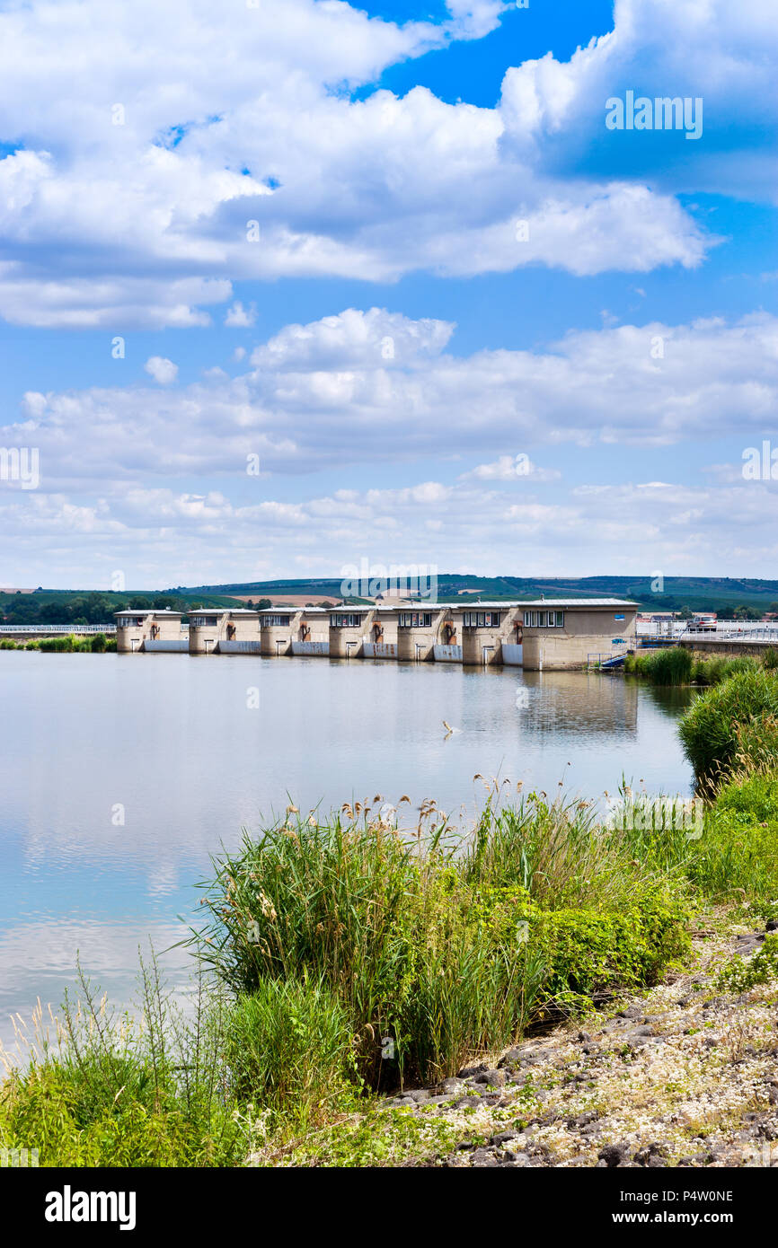 Vestonicka nadrz -Fotos und -Bildmaterial in hoher Auflösung – Alamy