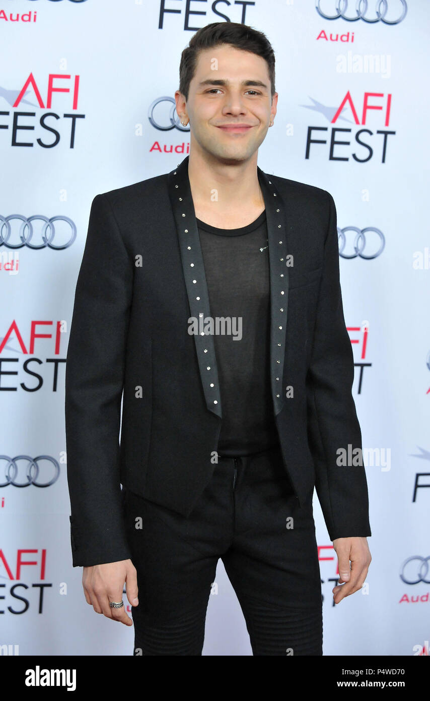 Drei viertel xavier dolan -Fotos und -Bildmaterial in hoher Auflösung ...