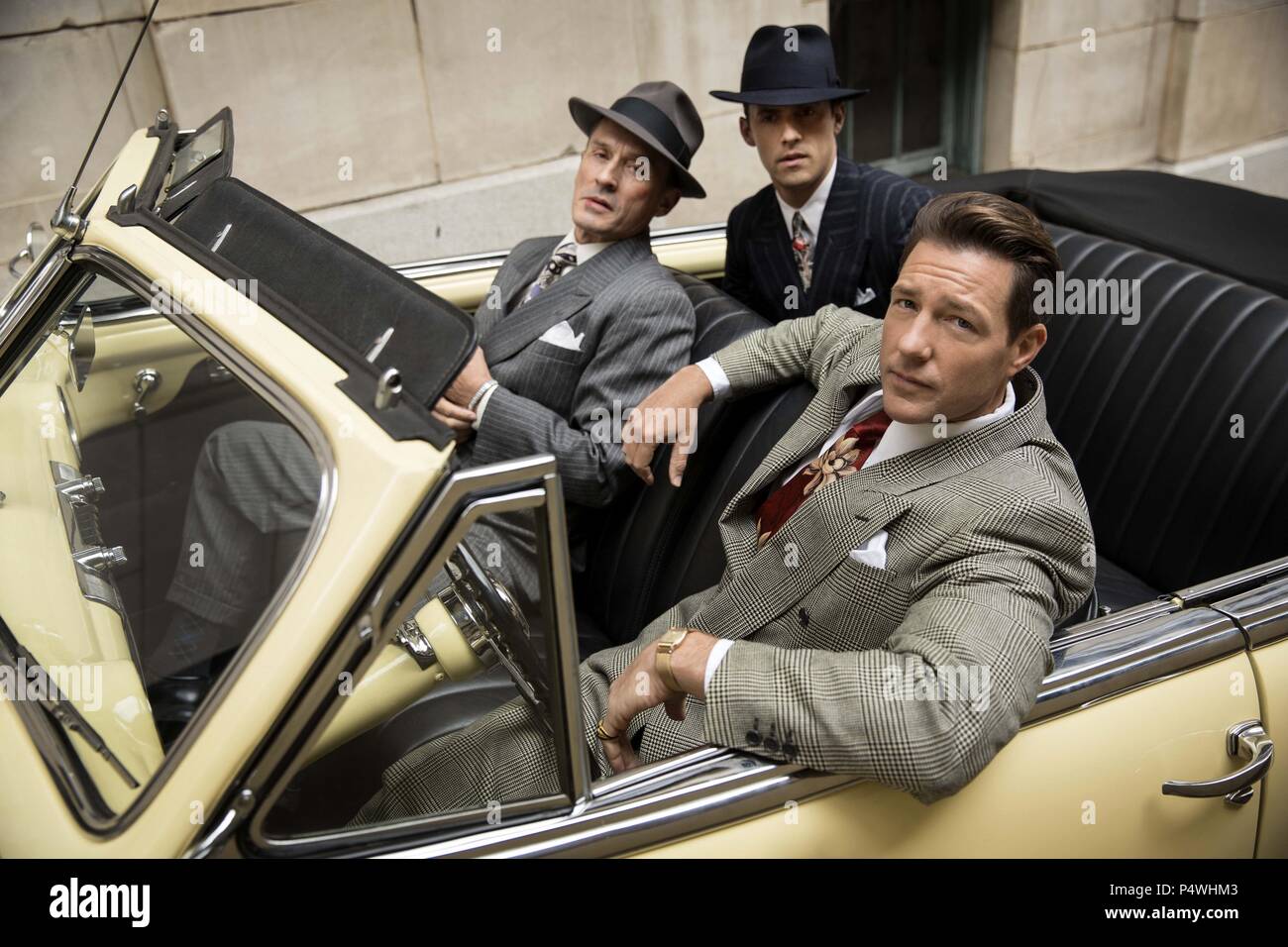 Mob stadt -Fotos und -Bildmaterial in hoher Auflösung – Alamy