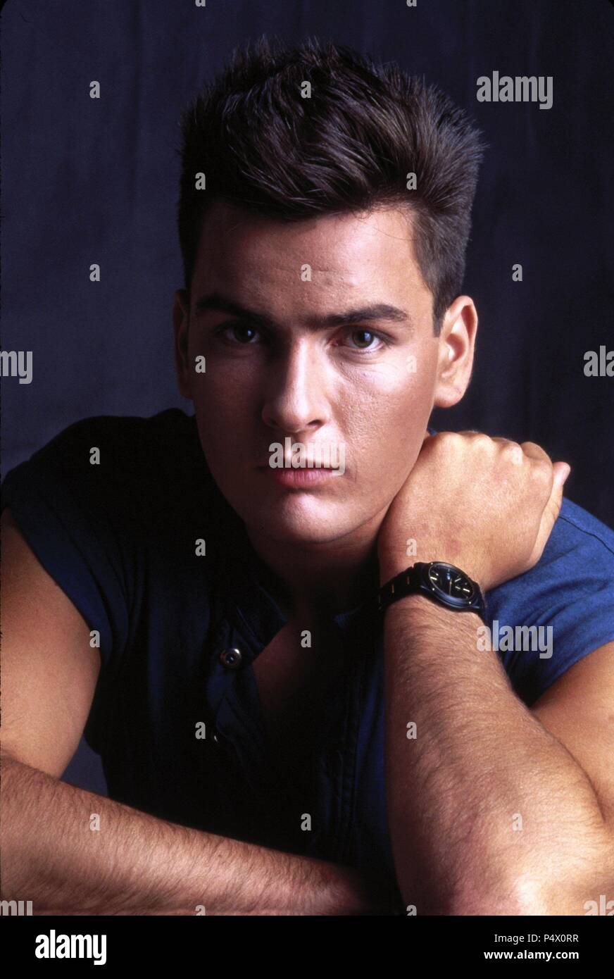 Charlie sheen -Fotos und -Bildmaterial in hoher Auflösung – Alamy