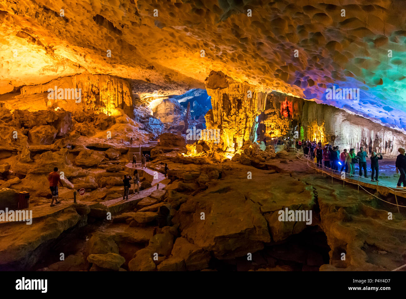 Hang sung sot höhle -Fotos und -Bildmaterial in hoher Auflösung – Alamy