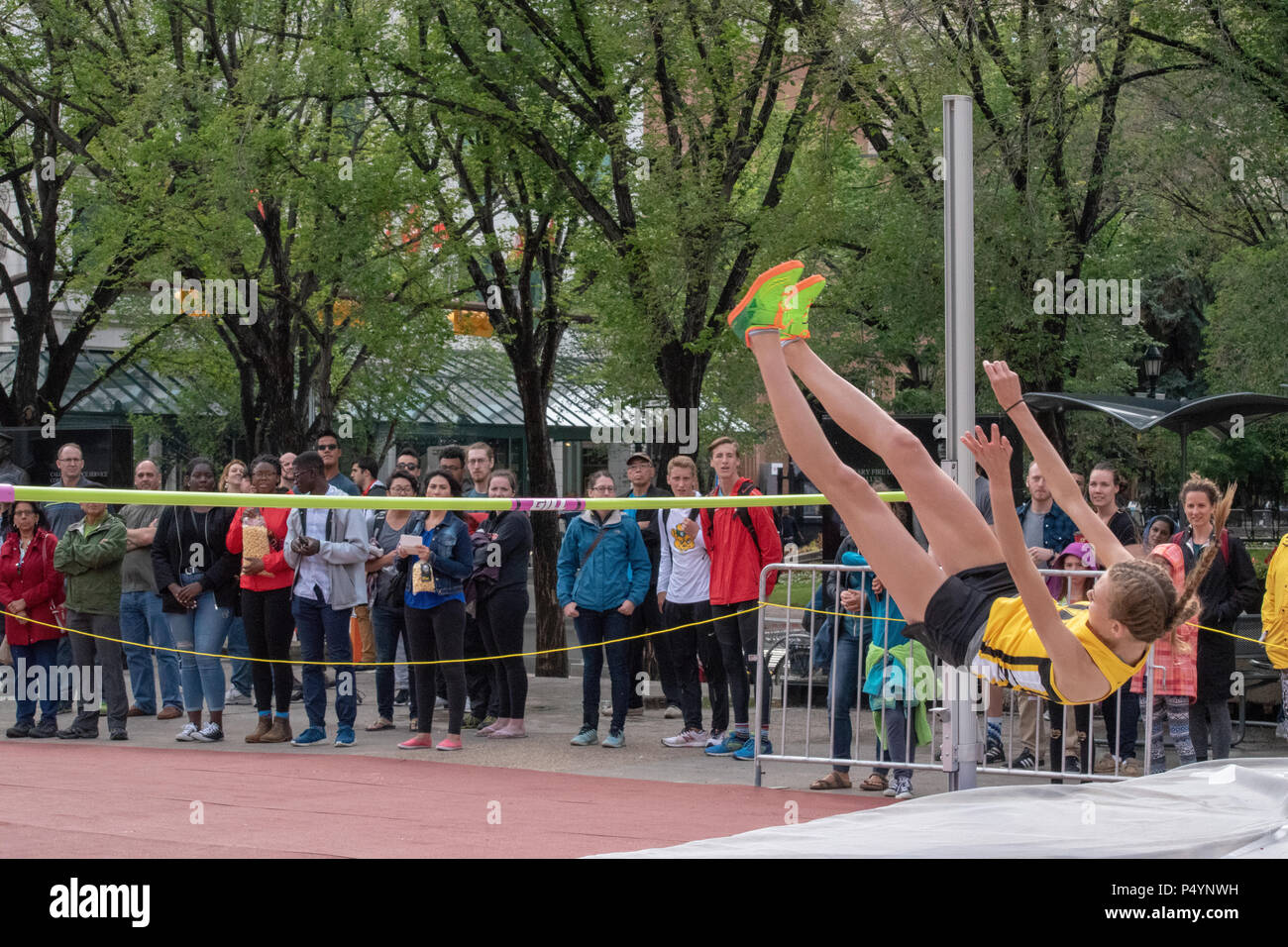 Hochsprung der frauen leichtathletik -Fotos und -Bildmaterial in hoher ...