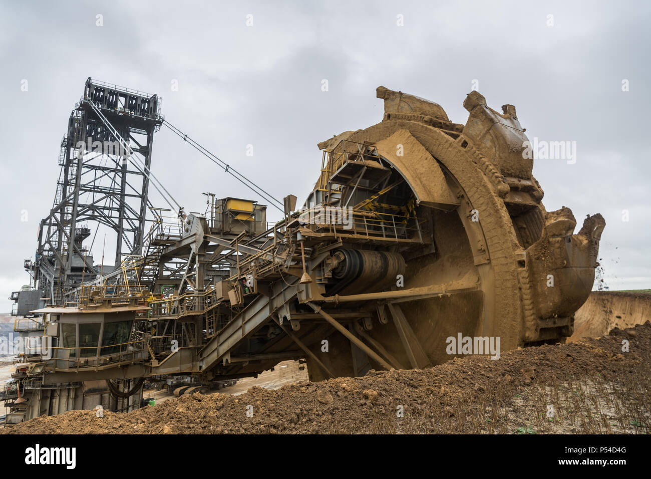 Braunkohletagebau garzweiler -Fotos und -Bildmaterial in hoher ...