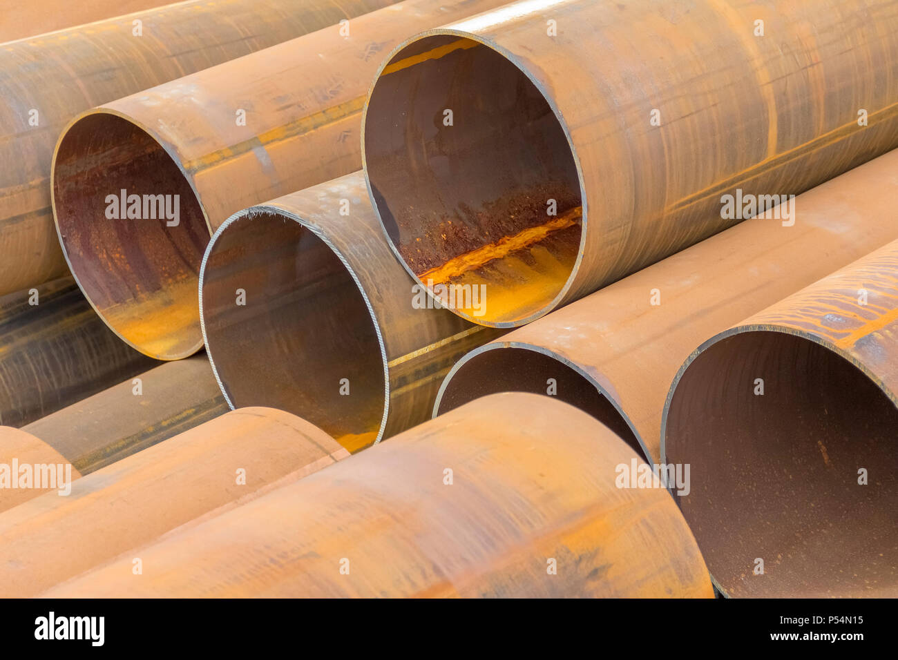 Rostiges rohr -Fotos und -Bildmaterial in hoher Auflösung – Alamy