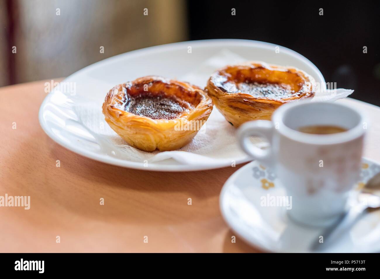 Portugiesischer kaffee -Fotos und -Bildmaterial in hoher Auflösung – Alamy