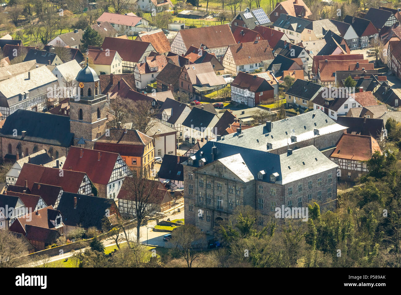 Rhoden in Diemelsee in Hessen, Altstadt mit Schloss Rhoden ...
