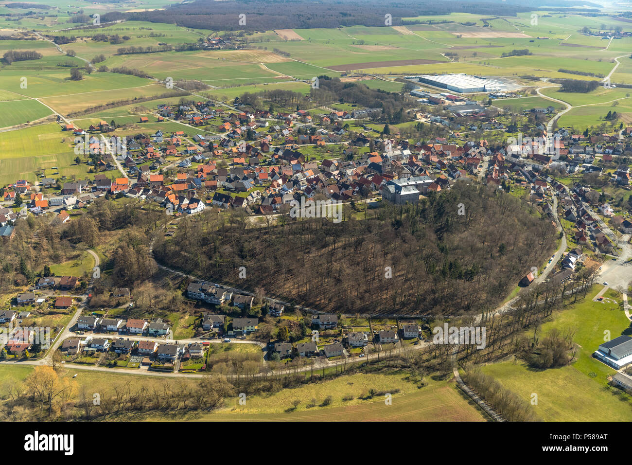 Rhoden in Diemelsee in Hessen, Altstadt mit Schloss Rhoden ...