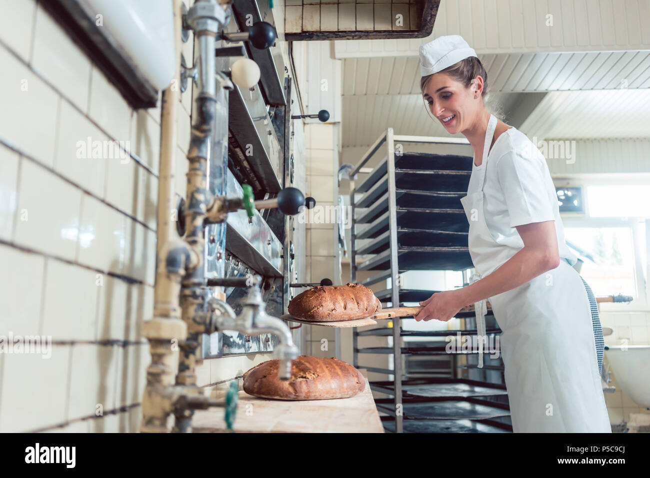 Meister der brötchen -Fotos und -Bildmaterial in hoher Auflösung – Alamy