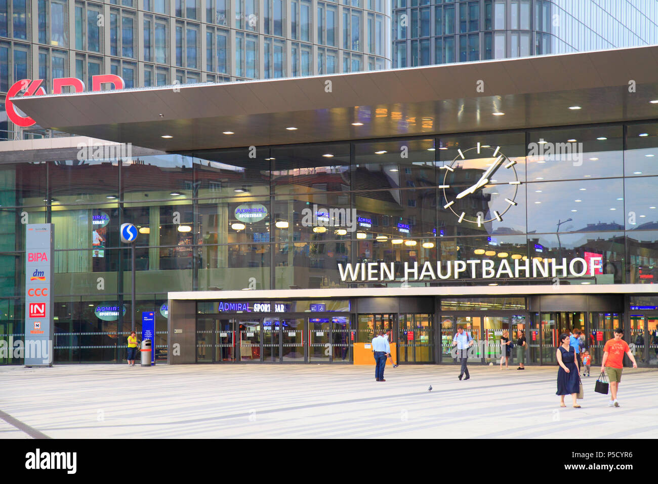 Wien Hauptbahnhof Vienna Hauptbahnhof Vienna Stockfotos und -bilder ...