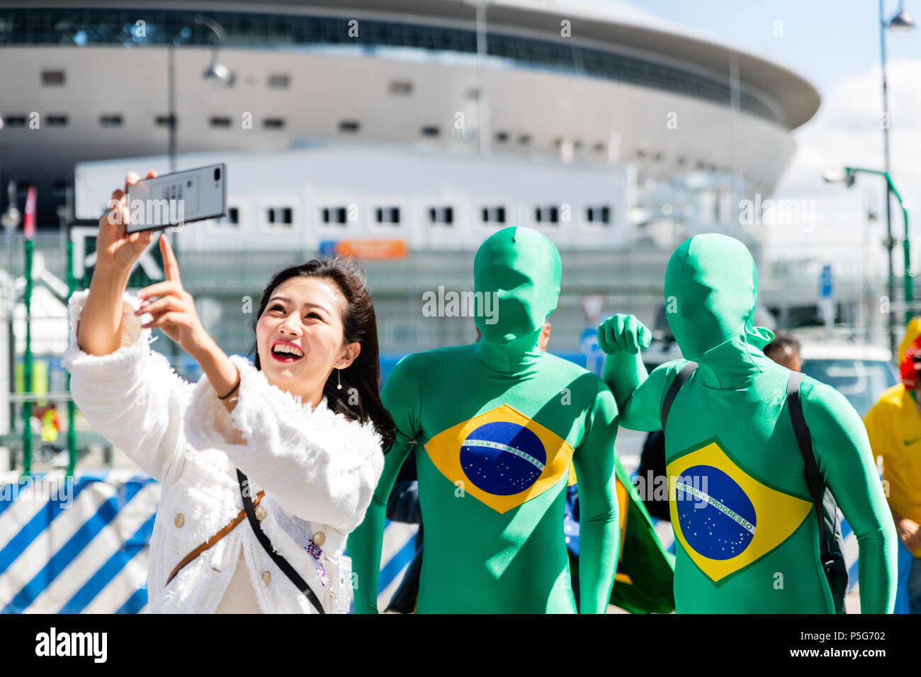 Brazil football fans celebrating -Fotos und -Bildmaterial in hoher ...