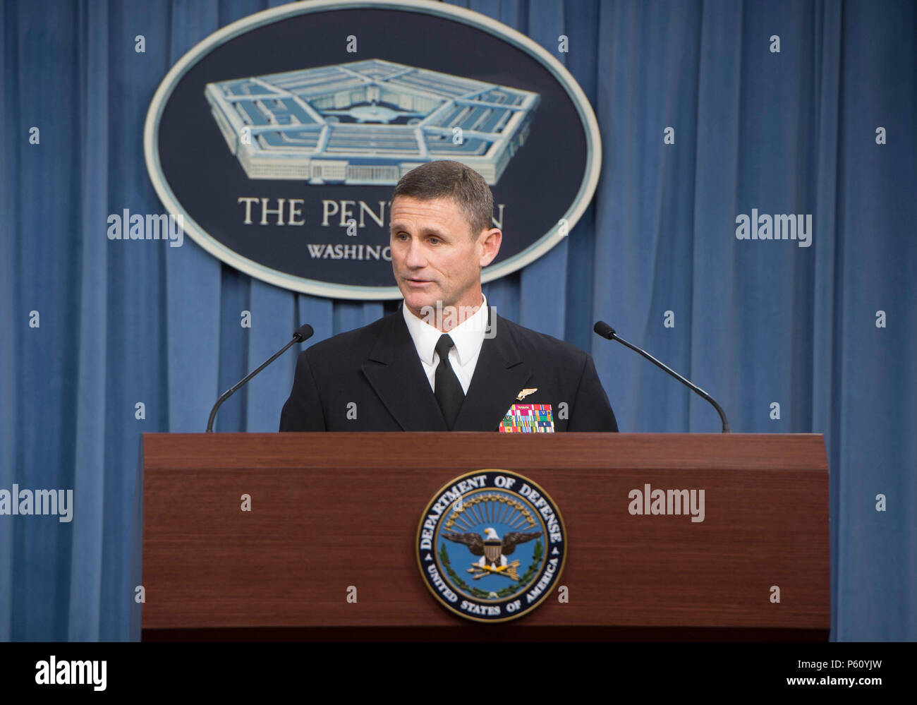 Rear adm andrew lewis -Fotos und -Bildmaterial in hoher Auflösung – Alamy