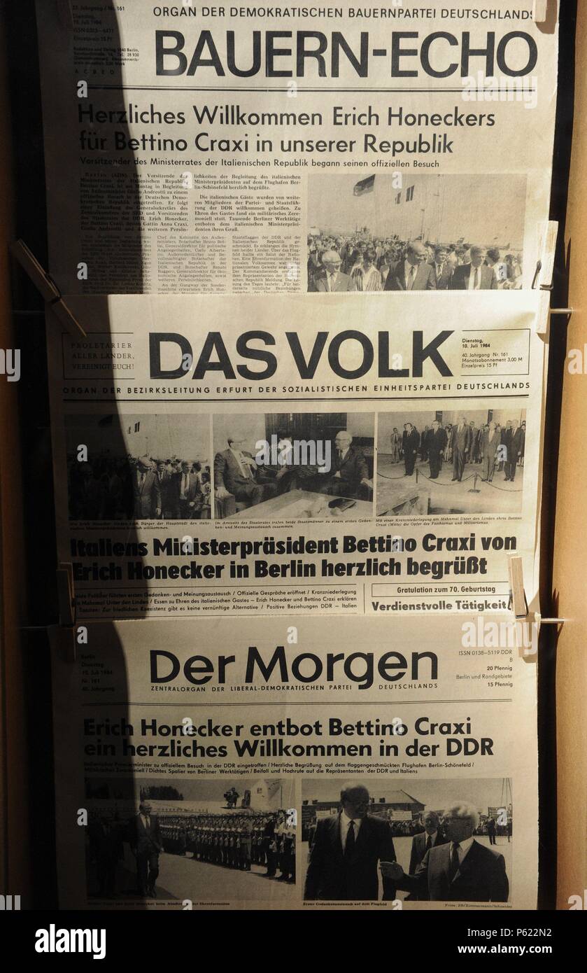 Deutschland. Zeitungen. DDR Museum. Berlin. Deutschland Stockfotografie ...