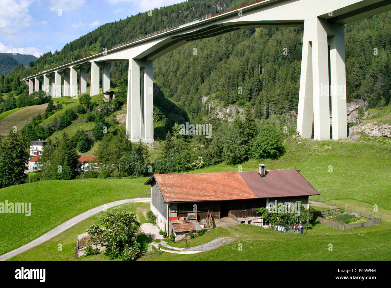 Brenner autobahnbrücke -Fotos und -Bildmaterial in hoher Auflösung – Alamy