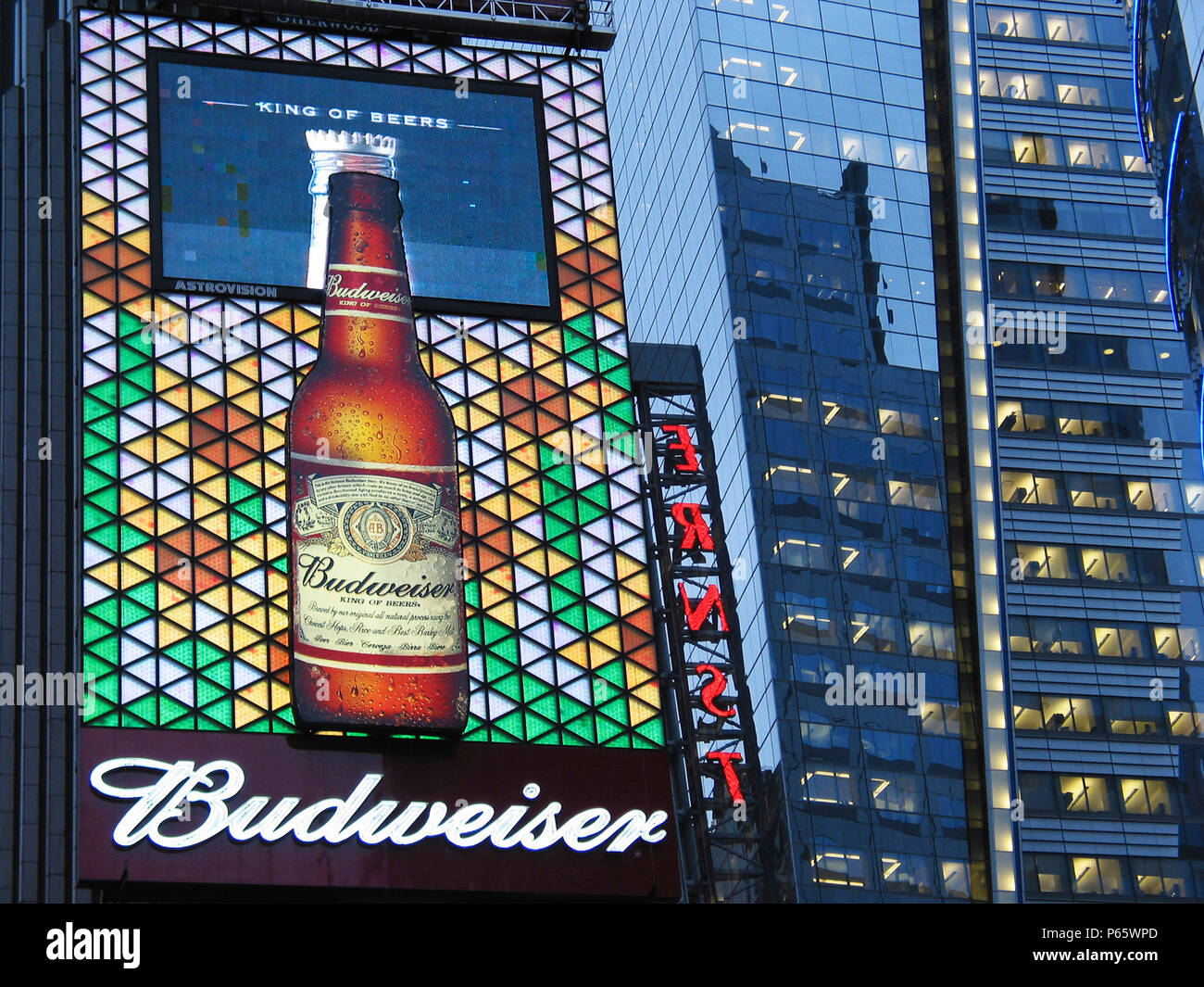 Budweiser Advert Stockfotos und -bilder Kaufen - Alamy