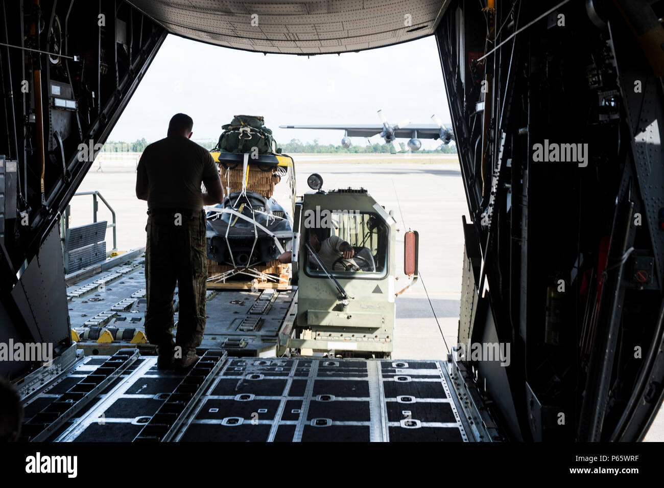 Us Air Force MC-130H Combat Talon II Lademeister bis 15 Special ...