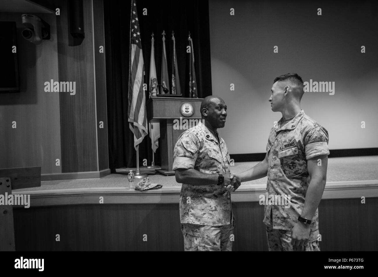 Die 18 Sergeant Major des Marine Corps, Ronald L. Grün, besuche Marines ...