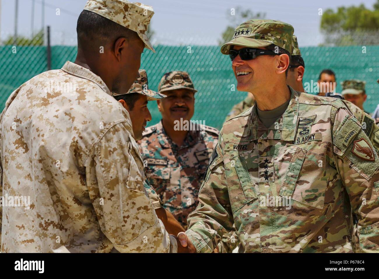 Sgt maj clifford wiggins -Fotos und -Bildmaterial in hoher Auflösung ...