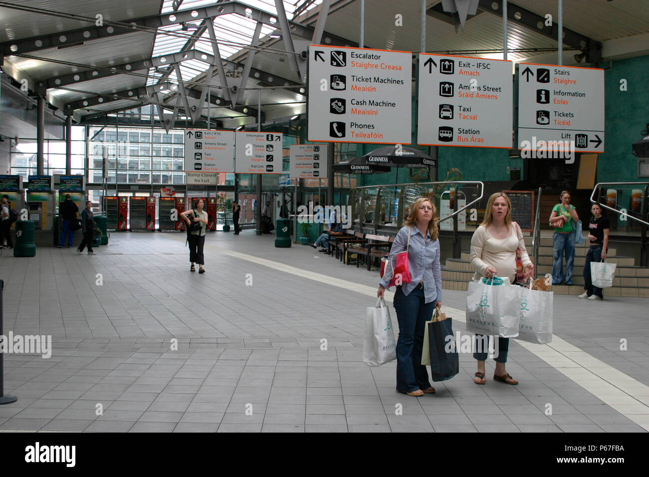 Dublin connolly bahnhof -Fotos und -Bildmaterial in hoher Auflösung – Alamy