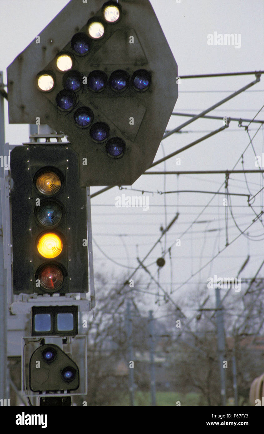 Farbige signale -Fotos und -Bildmaterial in hoher Auflösung – Alamy