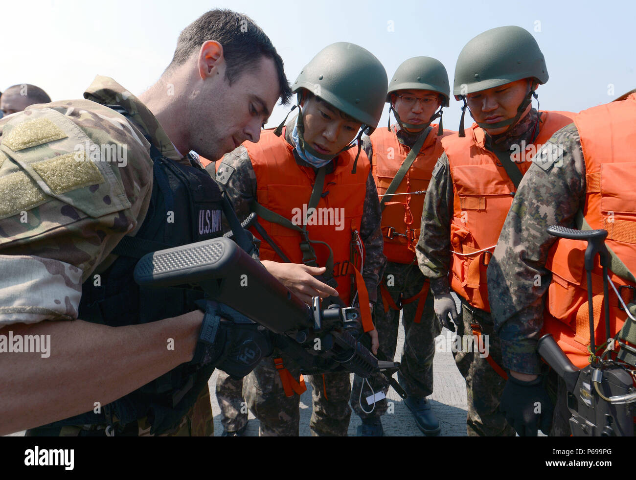 160521-N-YU 572-392 Gewässer, DIE DIE KOREANISCHE HALBINSEL (21. Mai ...