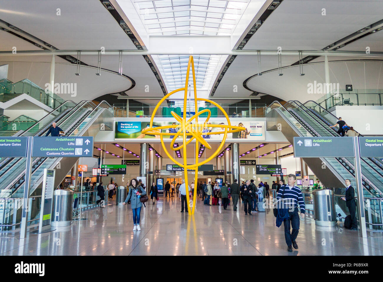 Hauptgebäude dublin flughafen -Fotos und -Bildmaterial in hoher ...