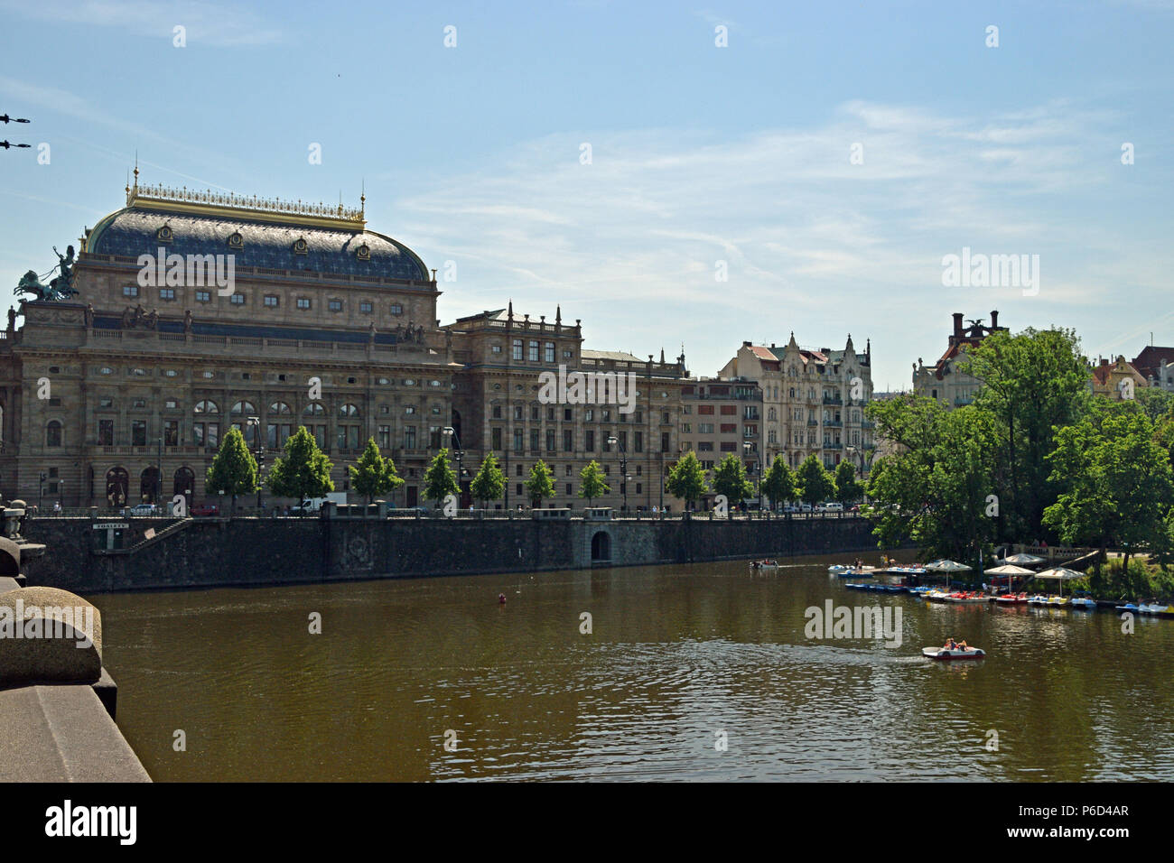 Prag oper -Fotos und -Bildmaterial in hoher Auflösung – Alamy