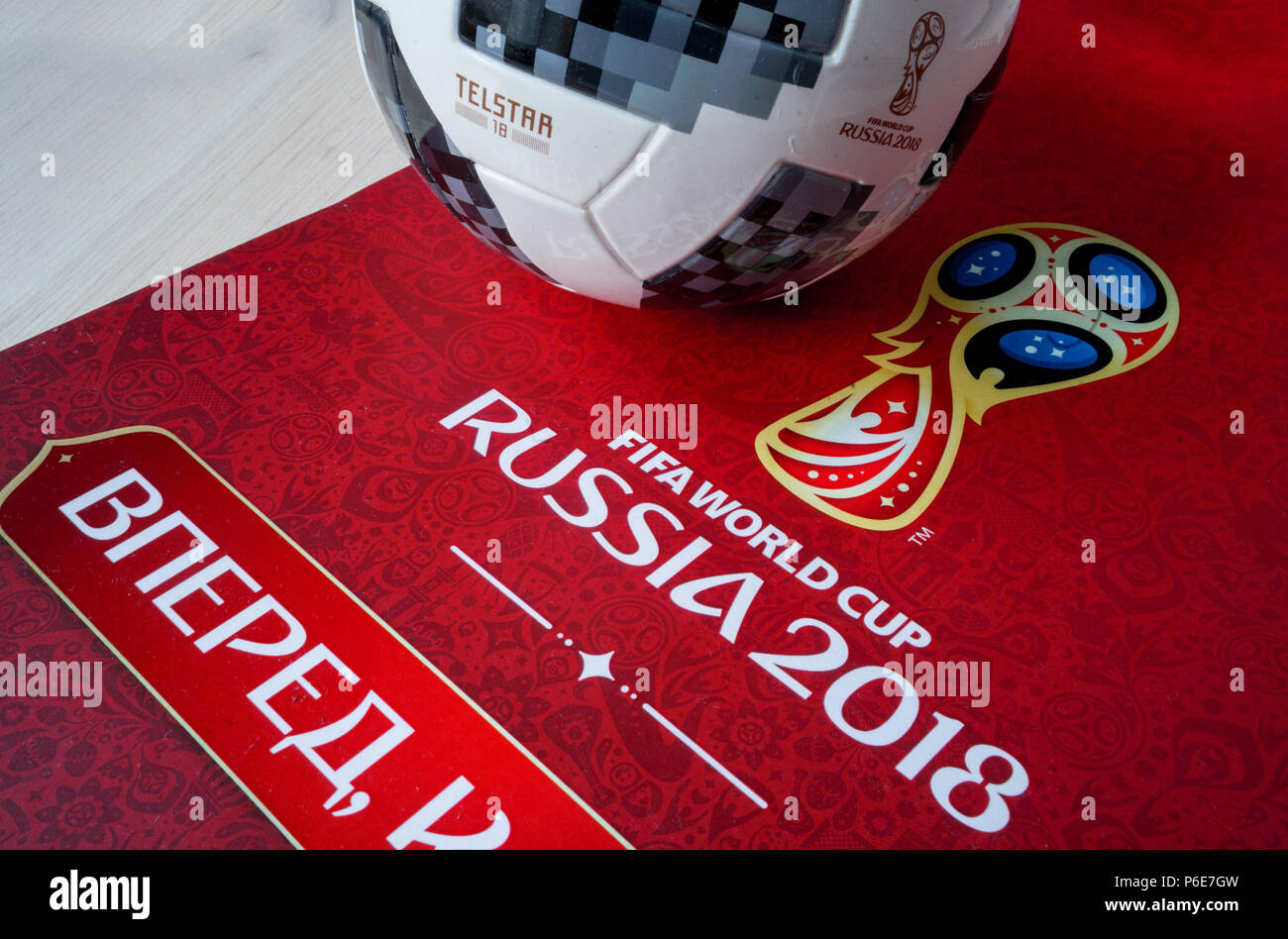 8. April 2018 Moskau, Russland offiziellen Spielball der FIFA WM 2018 ...