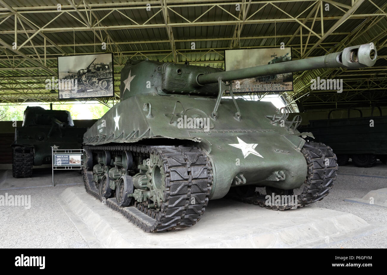 M4 sherman tank tank museum -Fotos und -Bildmaterial in hoher Auflösung ...