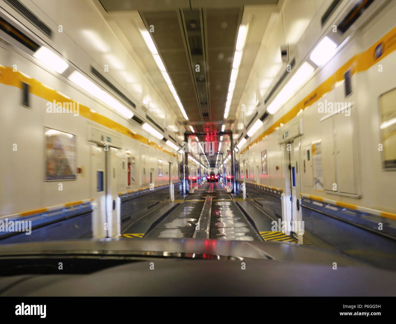 Eurotunnel shuttle -Fotos und -Bildmaterial in hoher Auflösung – Alamy