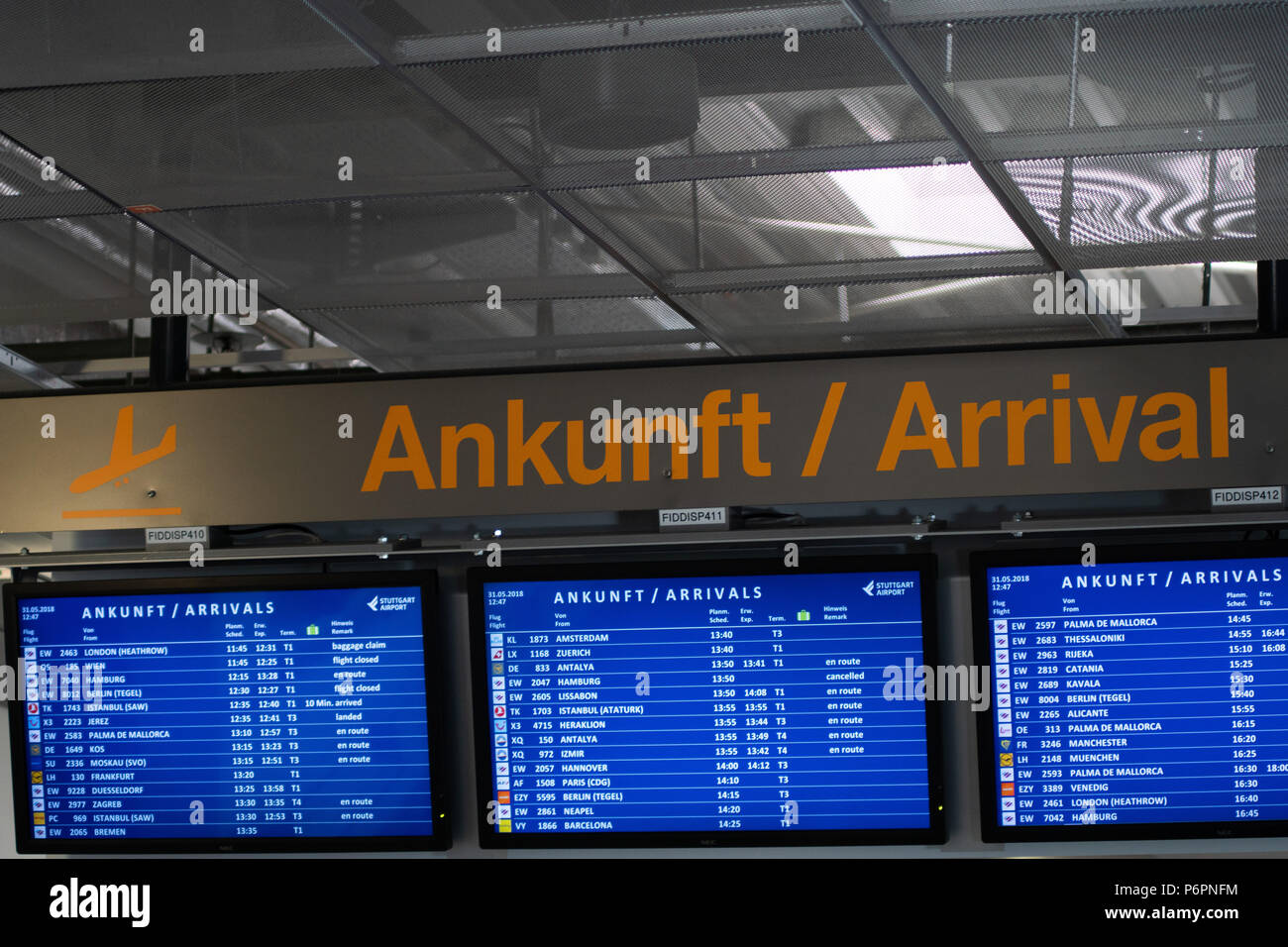 Display board deutsche bahn train -Fotos und -Bildmaterial in hoher ...