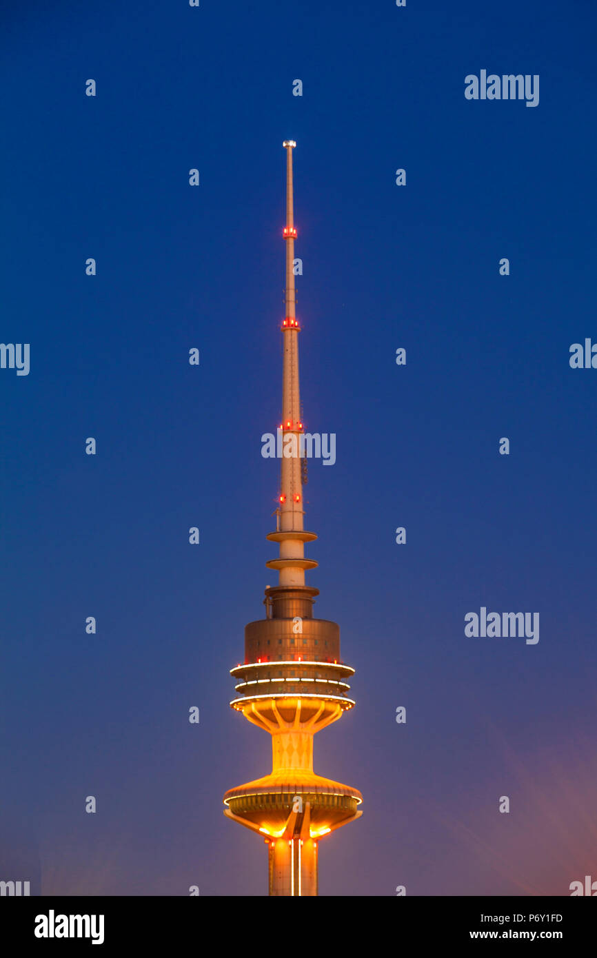 Kuwait iconic tower -Fotos und -Bildmaterial in hoher Auflösung – Alamy