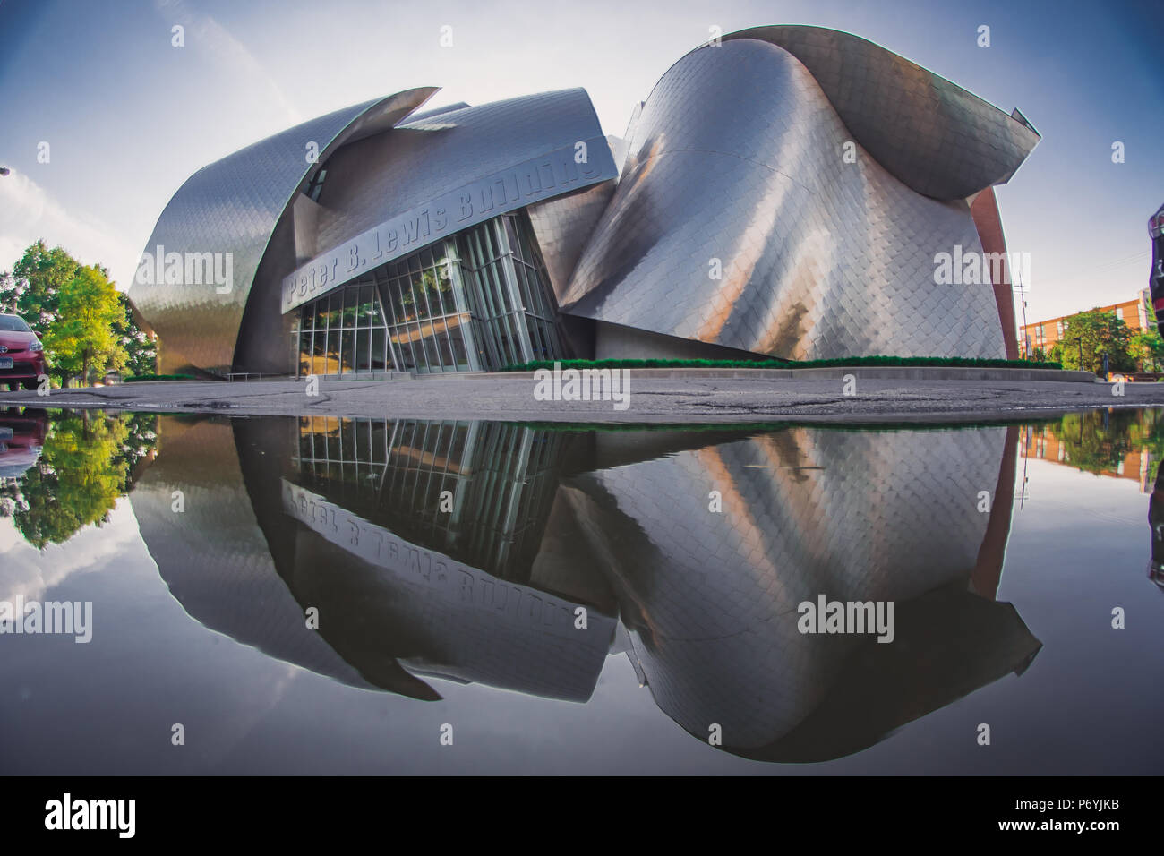 Peter b lewis building -Fotos und -Bildmaterial in hoher Auflösung – Alamy