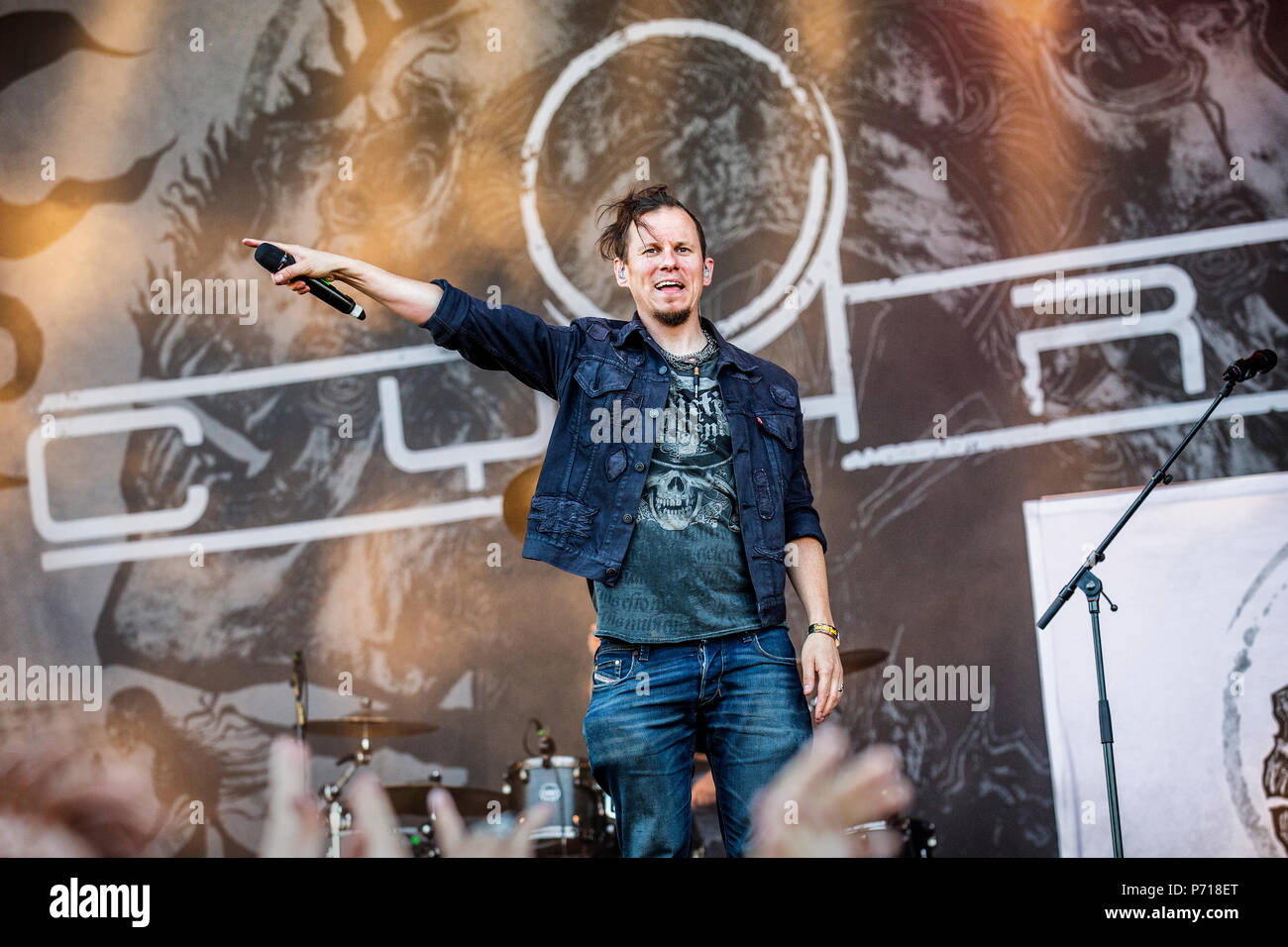 Cyhra band -Fotos und -Bildmaterial in hoher Auflösung – Alamy