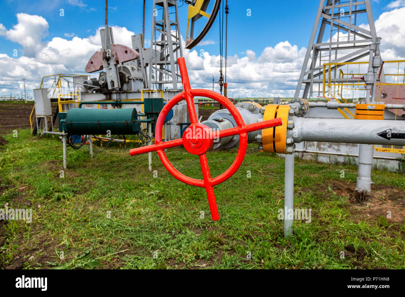 Valve control tower -Fotos und -Bildmaterial in hoher Auflösung – Alamy