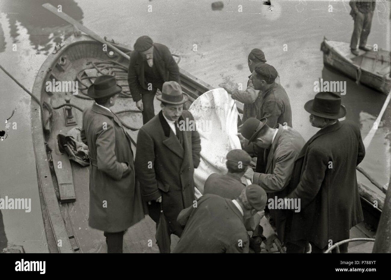 Archiv der maritimen rettungsaktion -Fotos und -Bildmaterial in hoher ...