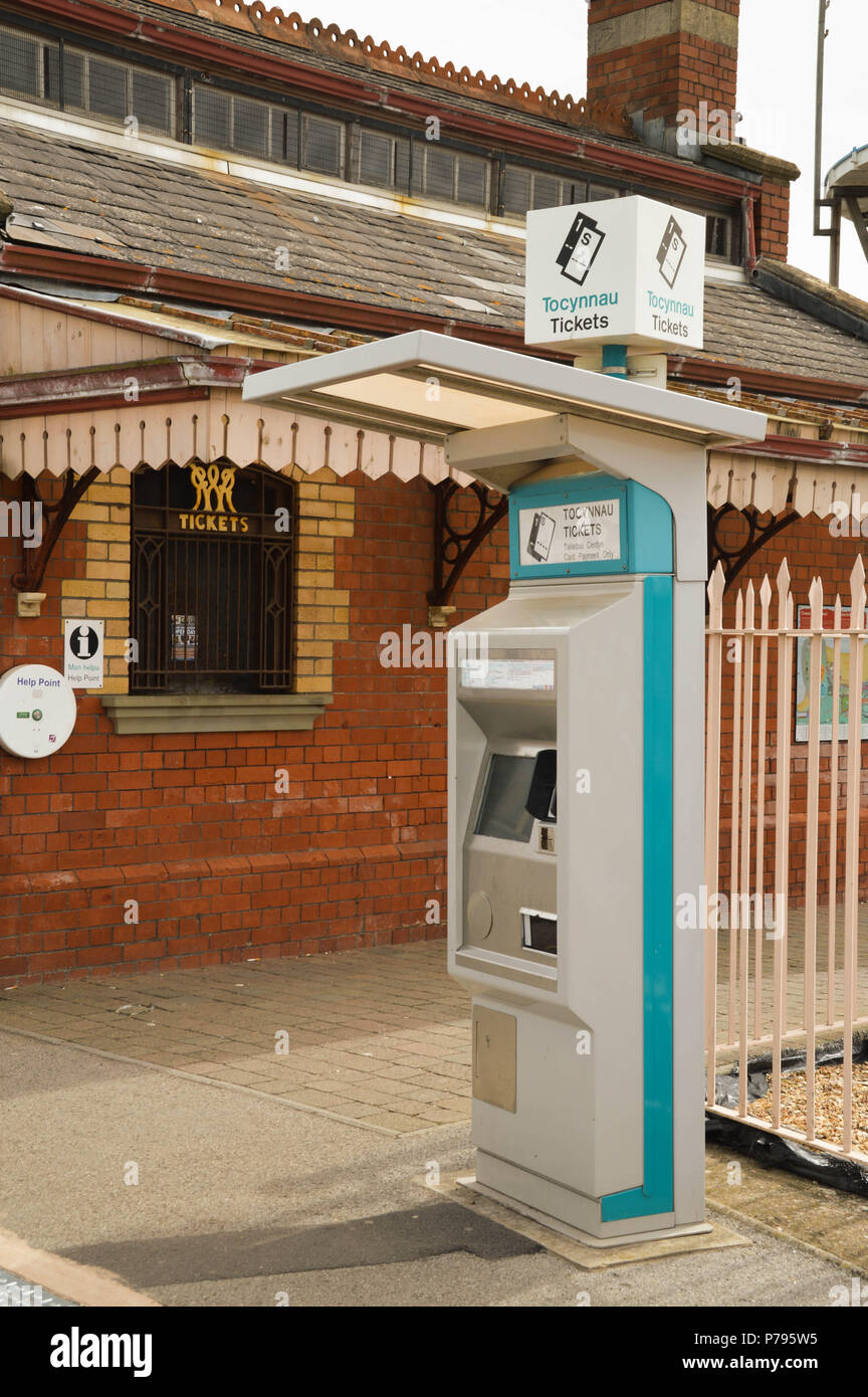 Rail Ticket Machine Uk Stockfotos und -bilder Kaufen - Alamy
