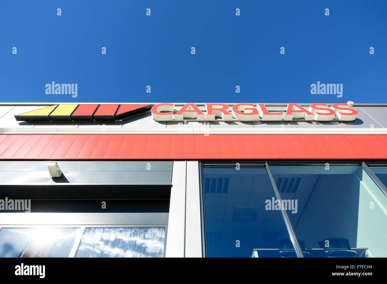 Fahrzeug beschriftung -Fotos und -Bildmaterial in hoher Auflösung – Alamy