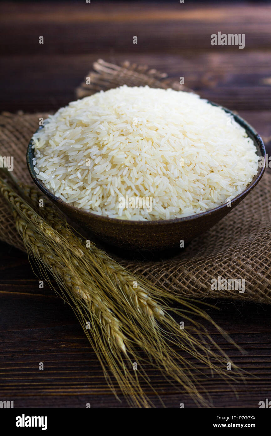 Reis trocken -Fotos und -Bildmaterial in hoher Auflösung – Alamy